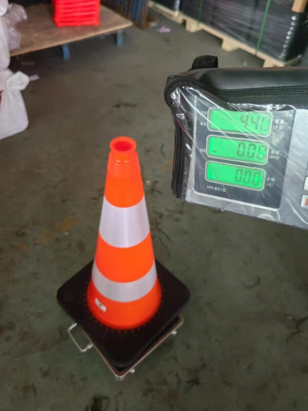 28” PVC Traffic Cone Safety Cones Road Cones – Hebei Shangze Rubber and ...