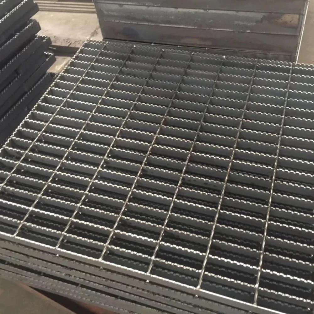 Hot Dip Galvanized Steel Grating Continuous Pedestrian Slot Trench ...